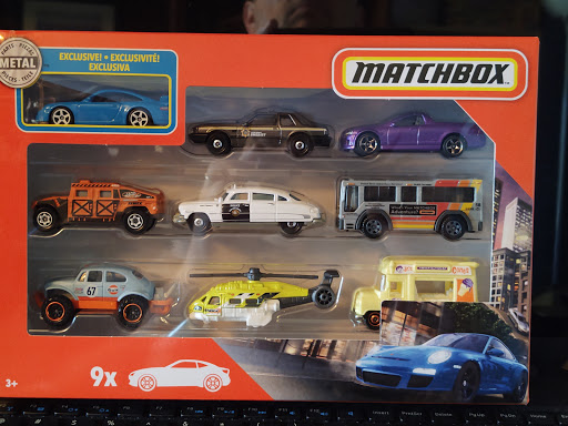 3inchDiecastBliss: New Matchbox 9-pack with the modified Porsche 911 GT3
