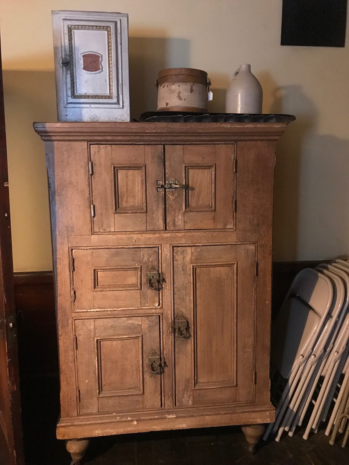 The Gibson Study: The Gibson House Icebox