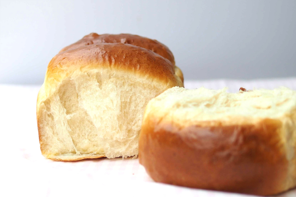 HOKKAIDO MILK LOAF (JAPANESE STYLE) - BAKE WITH PAWS
