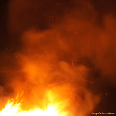 Wandel-, Fiets- en FotografieWeblog: Vuur en Vlam
