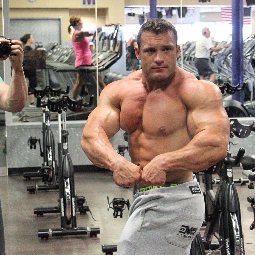 Hola Bodybuilders: IFBB PRO Matthew Schmidt