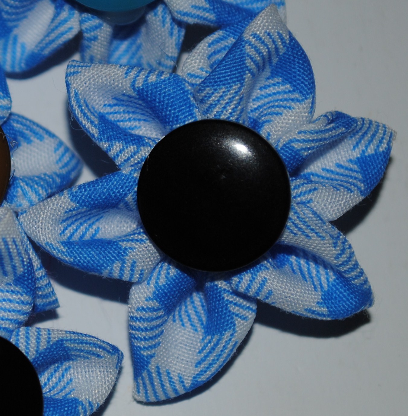 .: DESIGN PIN BUNGA COTTON