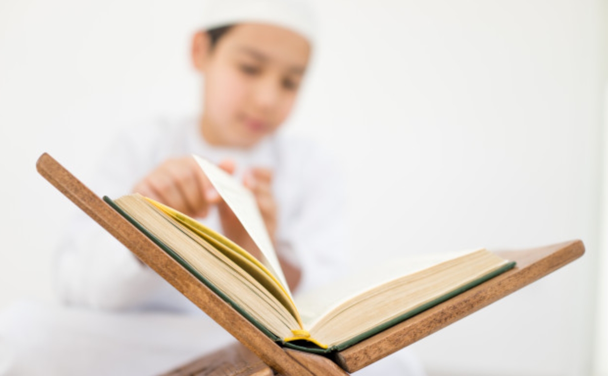 √ Cara Mengajarkan Anak Balita Mengaji di Rumah, Orang Tua Juga Bisa ...