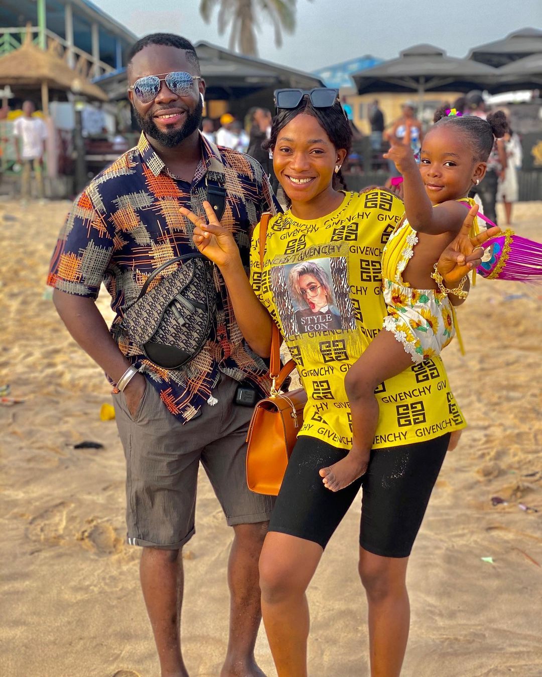 Pictures of Ibrahim Yekini Itele