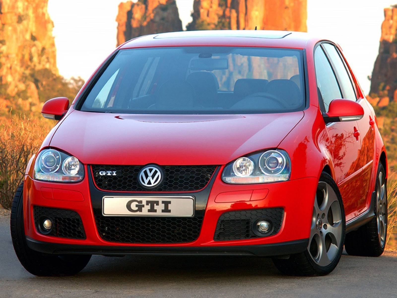 Volkswagen Golf Mk5: dinamismo e o retorno do GTI