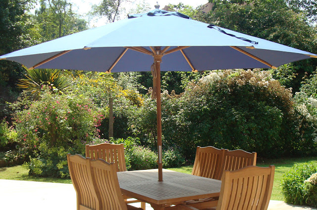 Garden Parasols: Teak Parasol