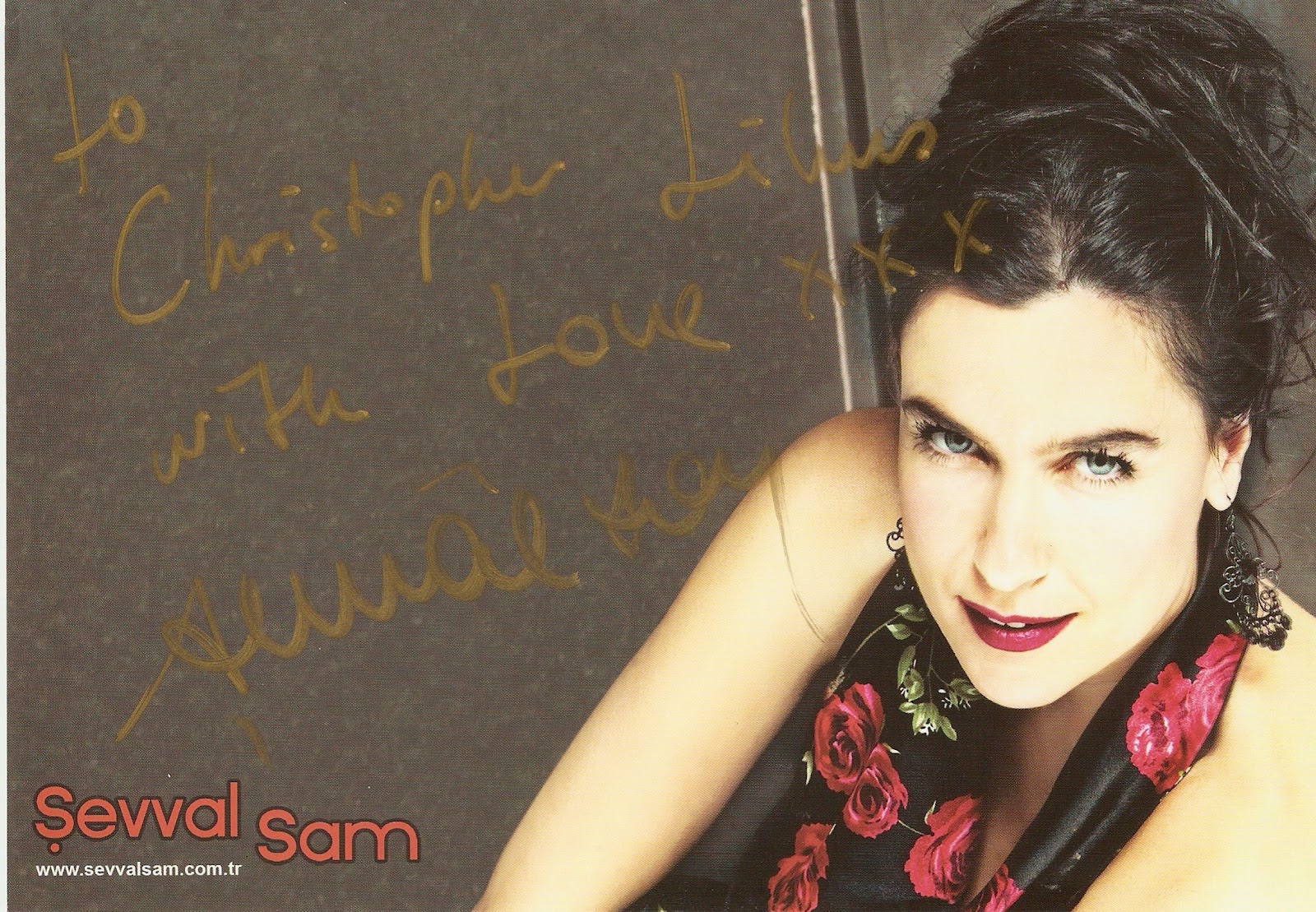 Chris Autographs: Şevval Sam