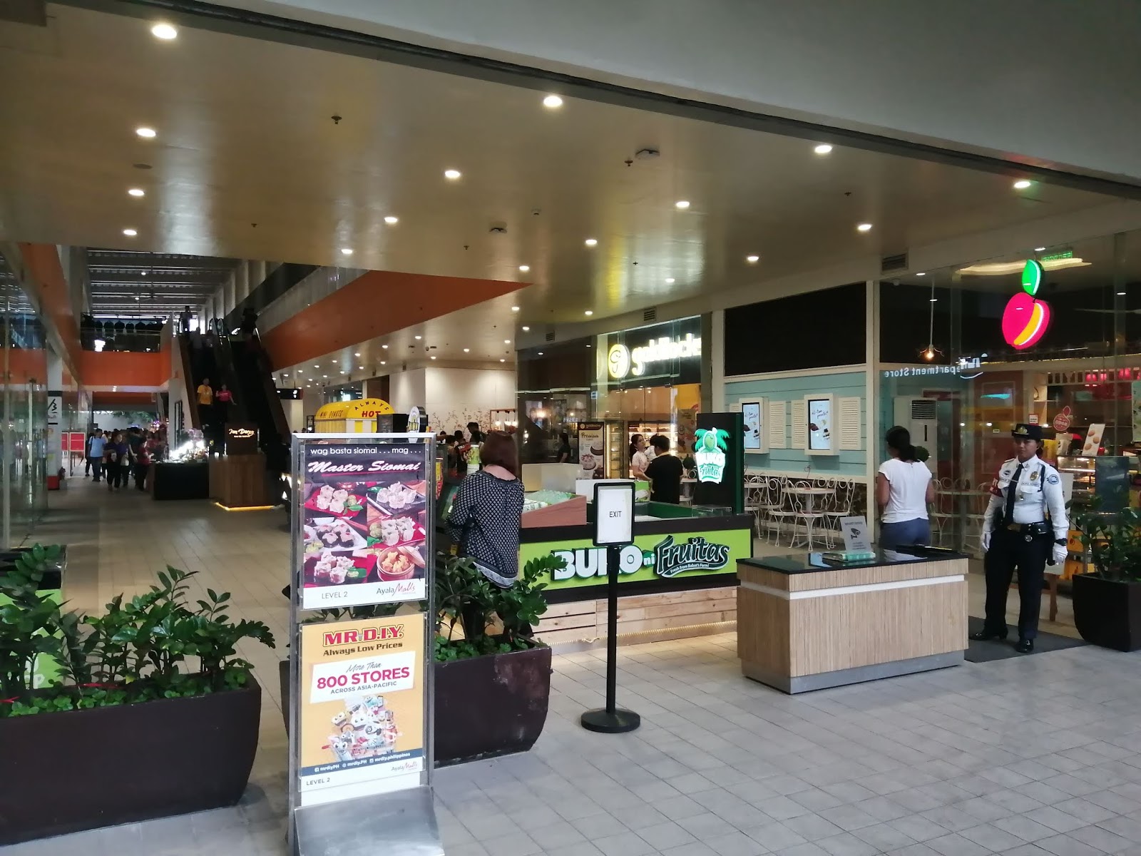 AYALA MALL MARIKINA : How to Commute ~ Travel, Photographs and Lifestyle