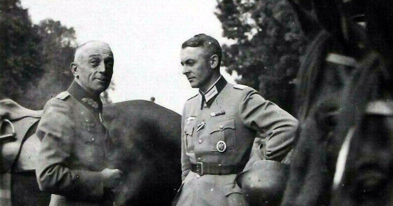 Ritterkreuzträger: Kurt von Briesen with His Officer and Horses