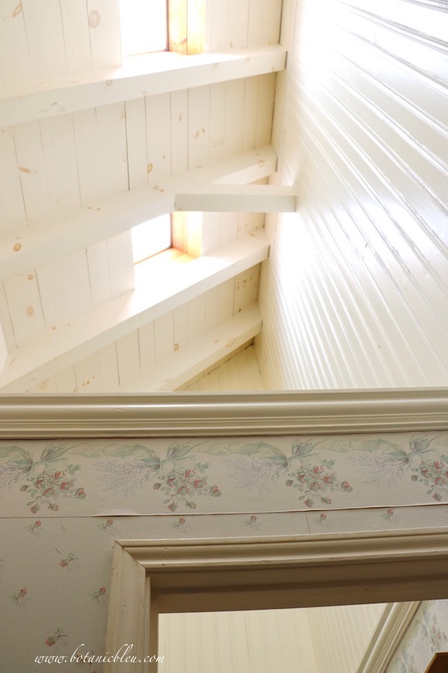 Botanic Bleu: French Finesse Bathroom | New White Paint