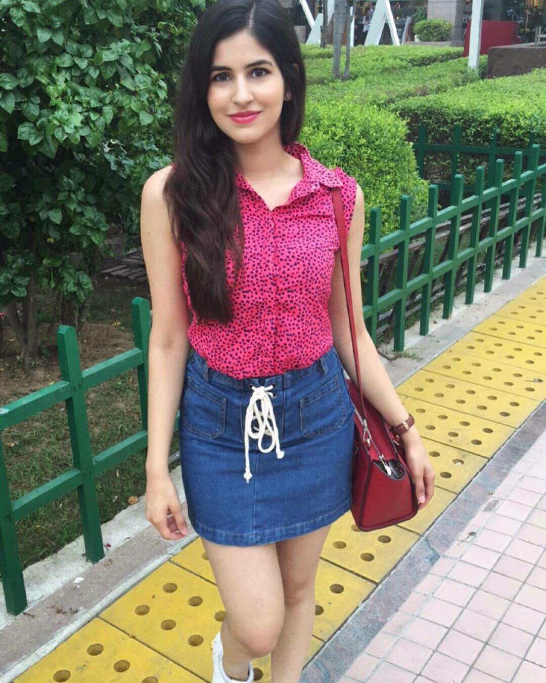 Indian Instagram Girls Photo Collection From All Cities | Damn Sexy