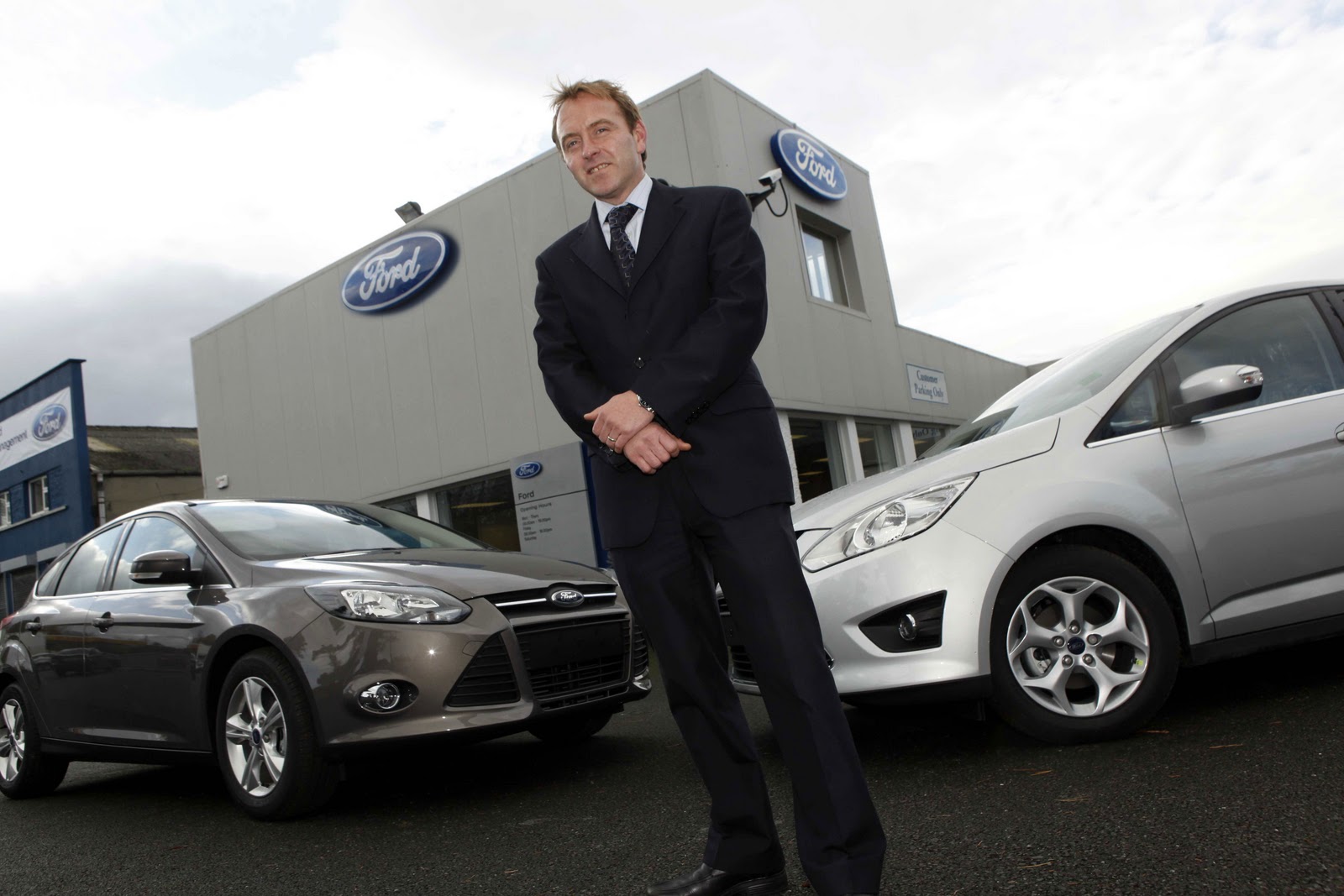 Irish Car+Travel Magazine: New Ford Dealerships opens in Rathfarnham