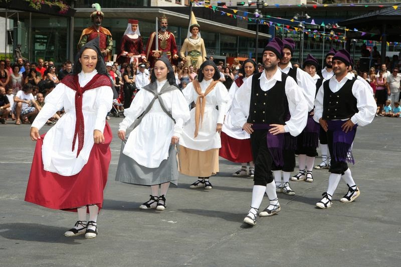 walking distance & et cetera -: Andorra Traditional Clothing