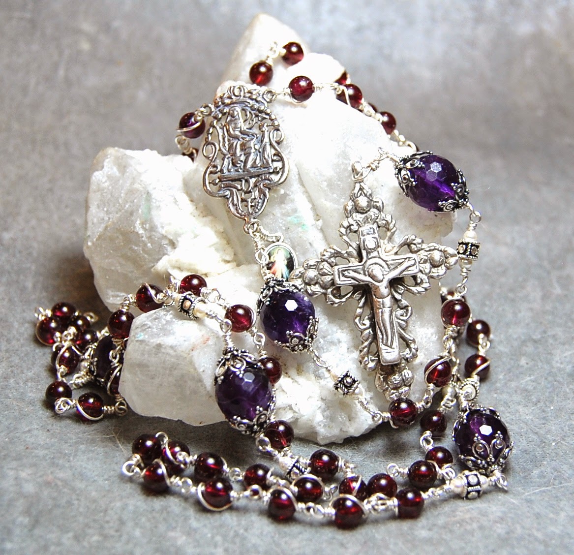 HeartFelt Rosaries: New Gem-quality Garnet and Amethyst Wire Wrap Rosary