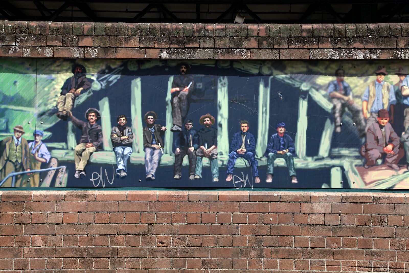 Thru my Sydney Eye: Monday Mural - Chalmers Street railway history