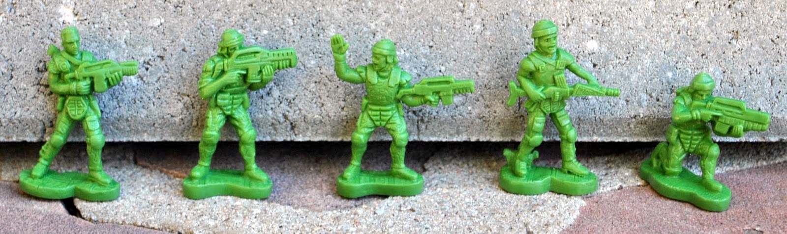 Fantasy Toy Soldiers: EMCE: Aliens v. Colonial Marines