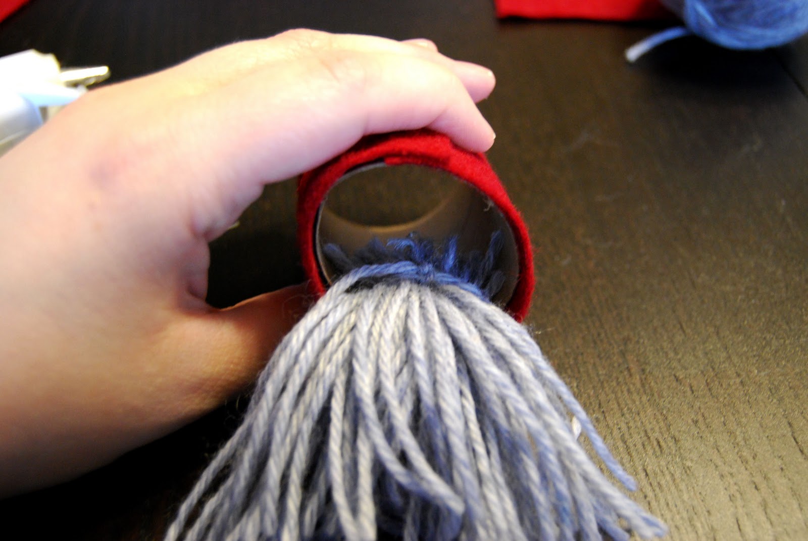 Adventures of a Nervous Knitter: Photo Tutorial: Felt Gnomes