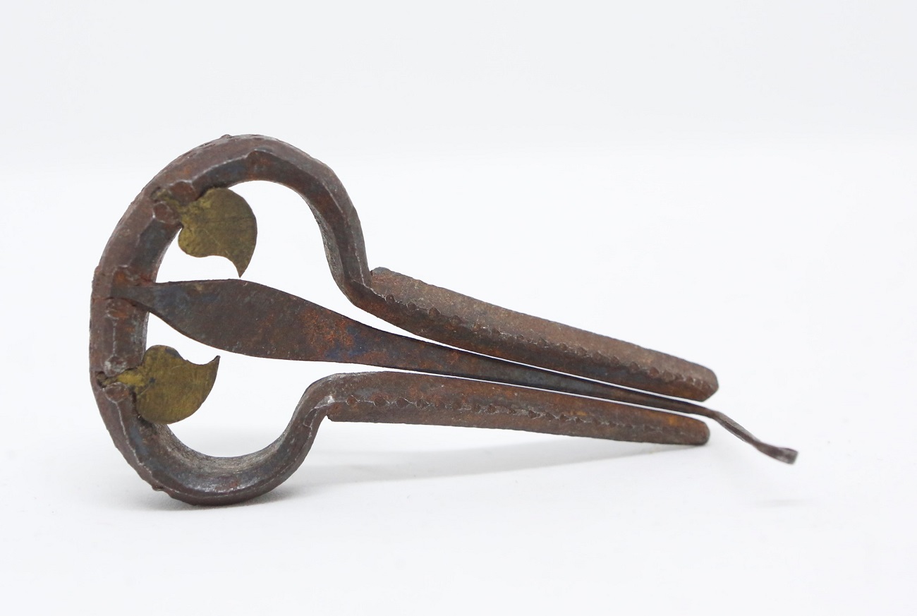 Glocalità dello scacciapensieri, la ribeba in Valsesia