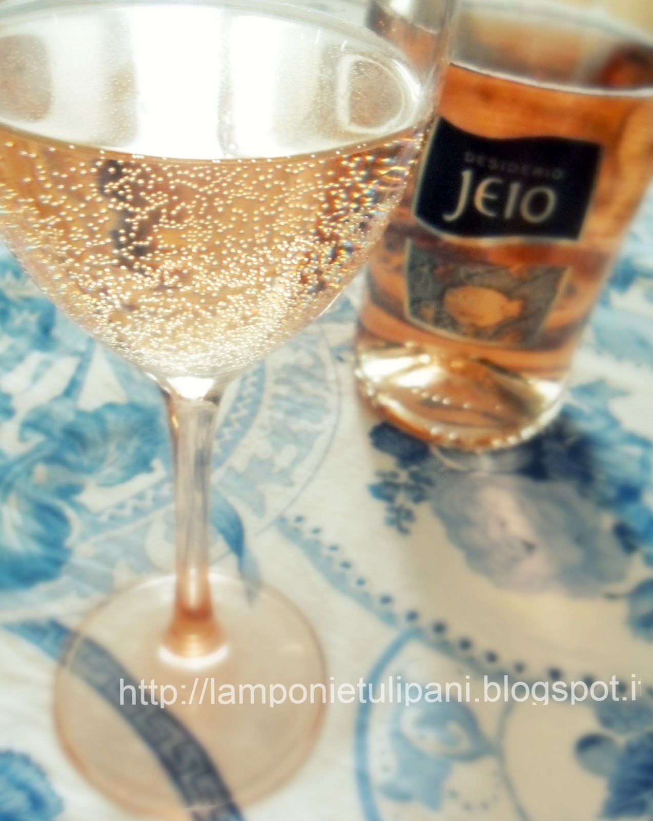 Lamponi e Tulipani: La normalità del signor X