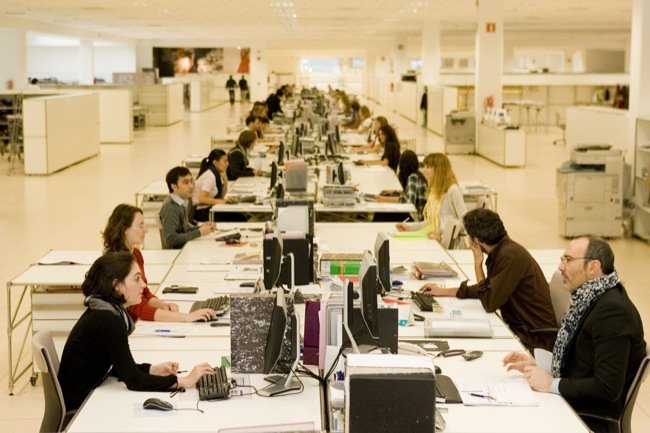 Superfluo Imprescindible: Conocer Inditex por dentro