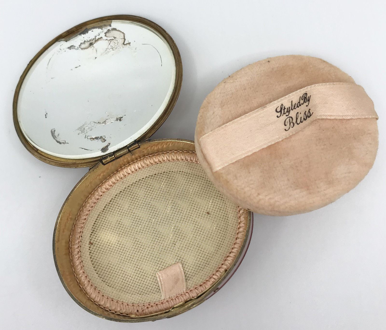 Mandicrafts News & Views - Teddy Bears & Collectibles: Ladies Powder ...