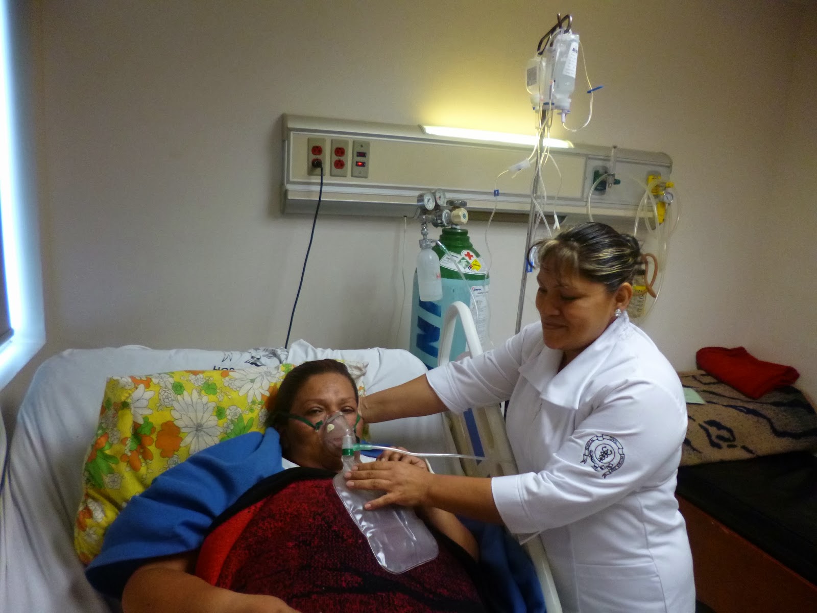 Somos vida enfermera.: Enfermeras, ángeles de enfermos.