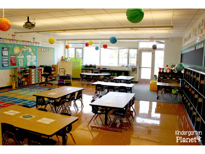 Kindergarten Planet: Classroom Reveal and a Freebie!