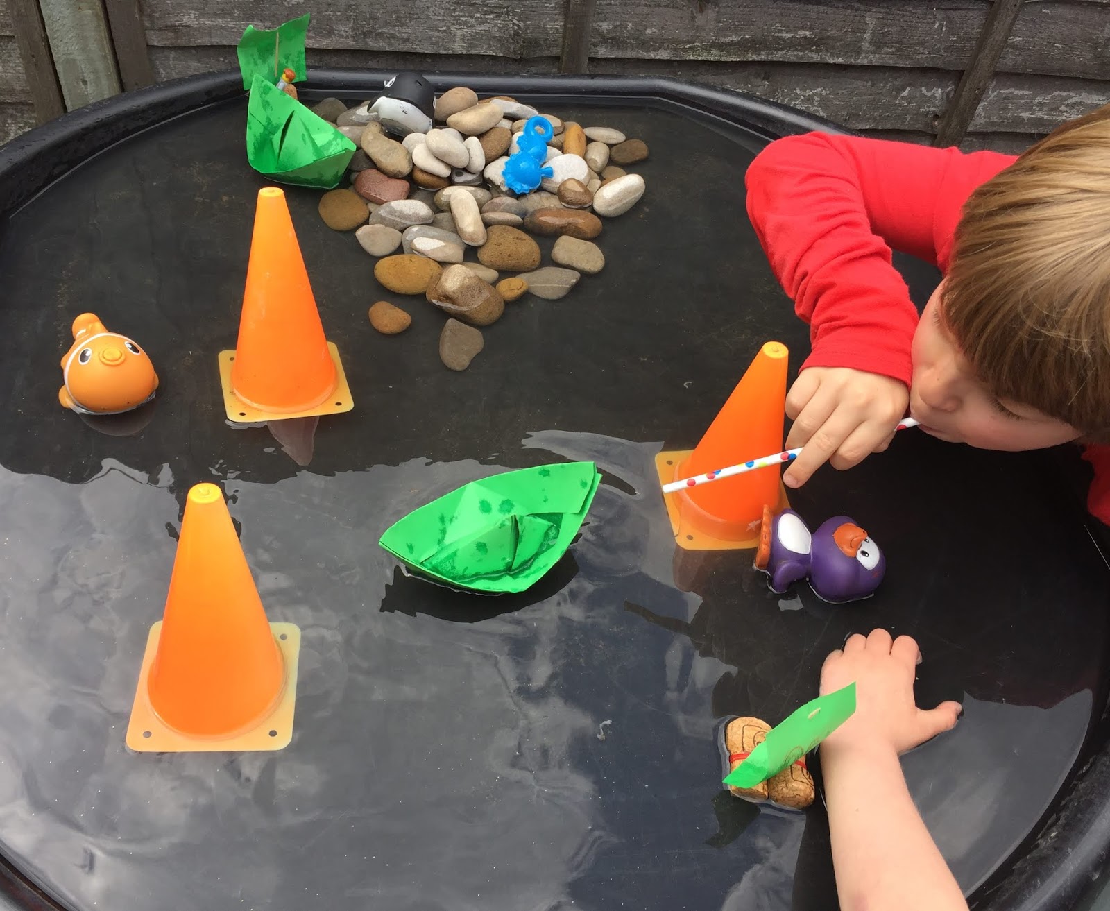 Water Play - Boat Races