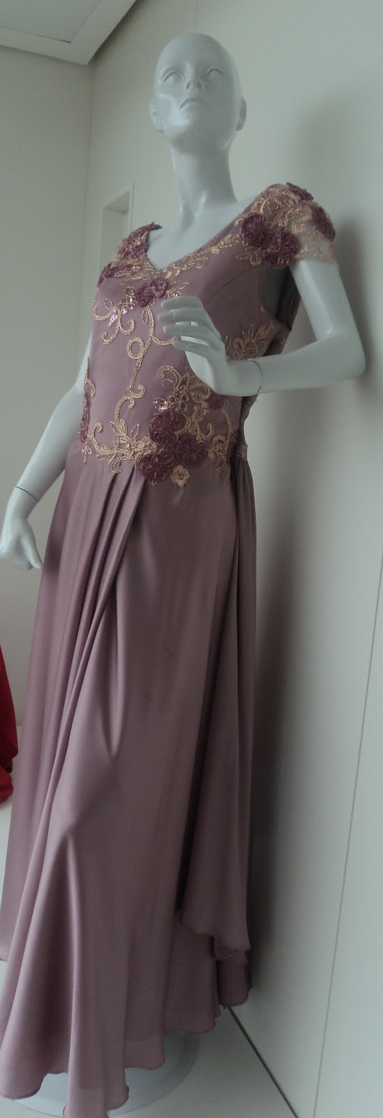 Atelier Andrean: Trajes de Aluguel