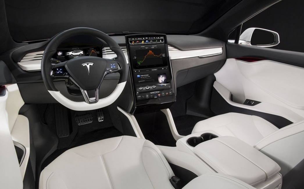 Info Menarik dari Mobil Tesla Model X yang Unik dari Lainnya - EVOTOMOTIF
