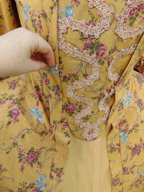 The Antique Sewist: Simplicity 3637 - Robe a la Francaise COMPLETE