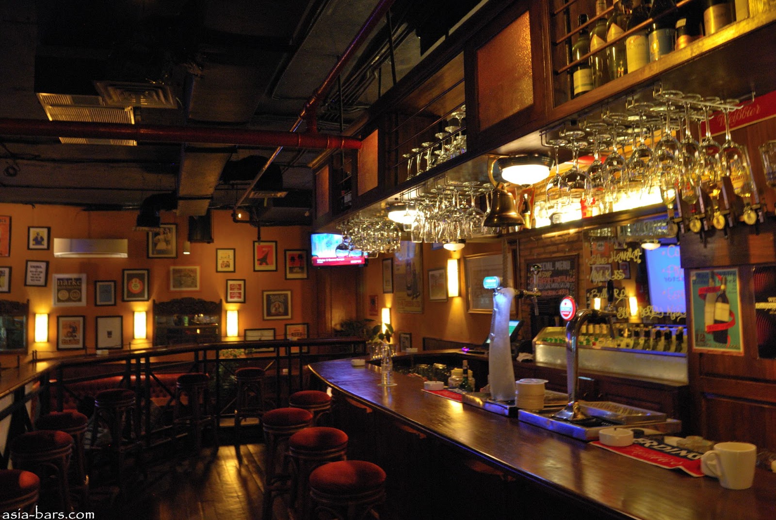 diary nona manis: de burse - equity tower SCBD