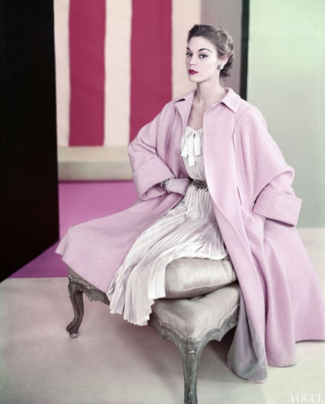 30 Amazing Color Photos of Iconic Vogue Model Jean Patchett in the ...