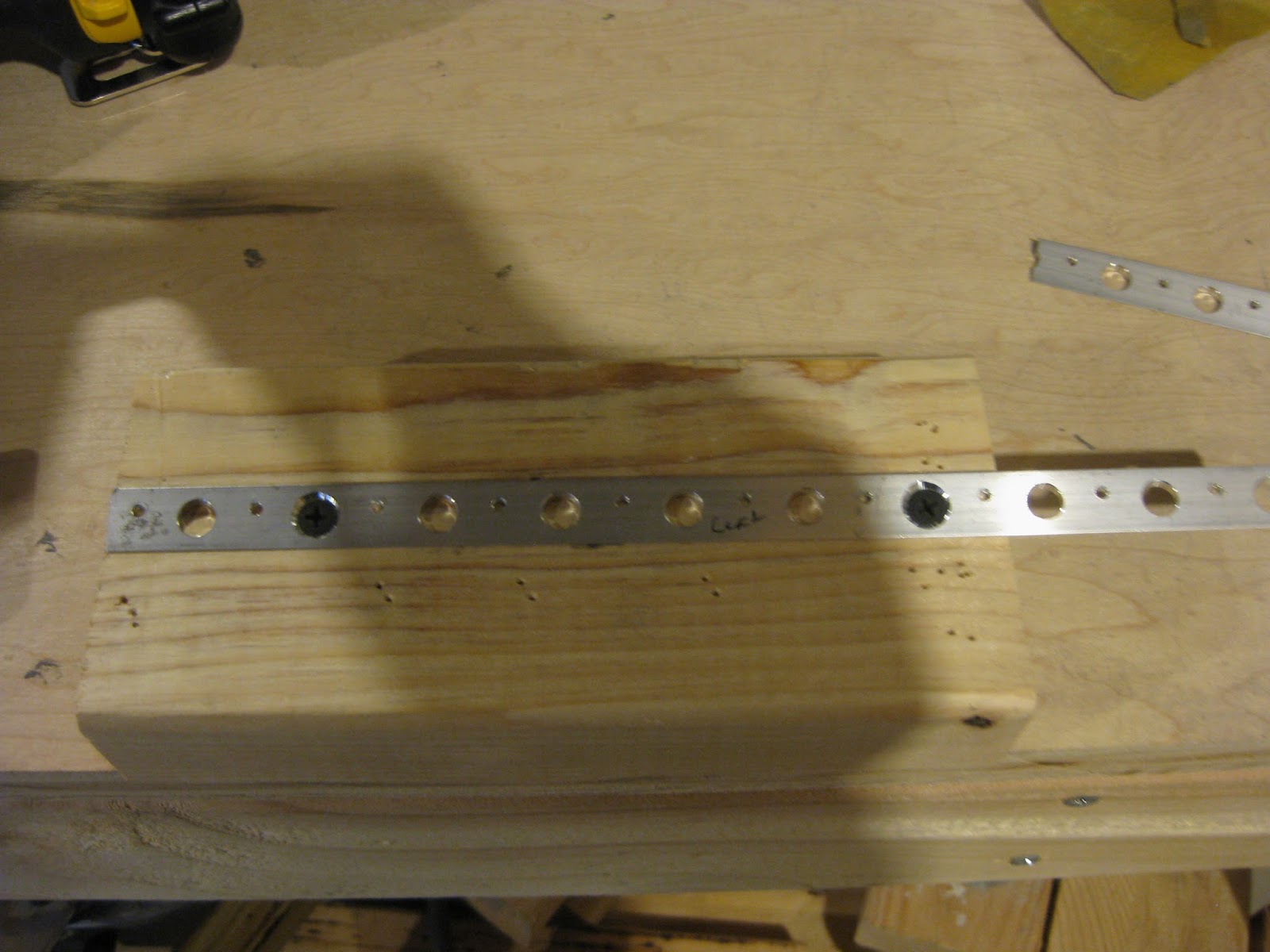 E's Van's RV-14A: Wings: Flaps. Trailing edge wedges.