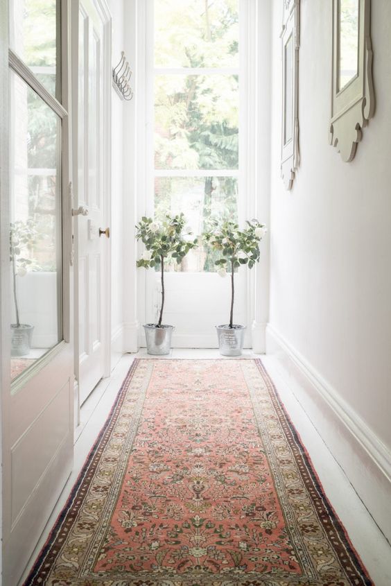 How to decorate your corridor or hallway and make it the star of your ...