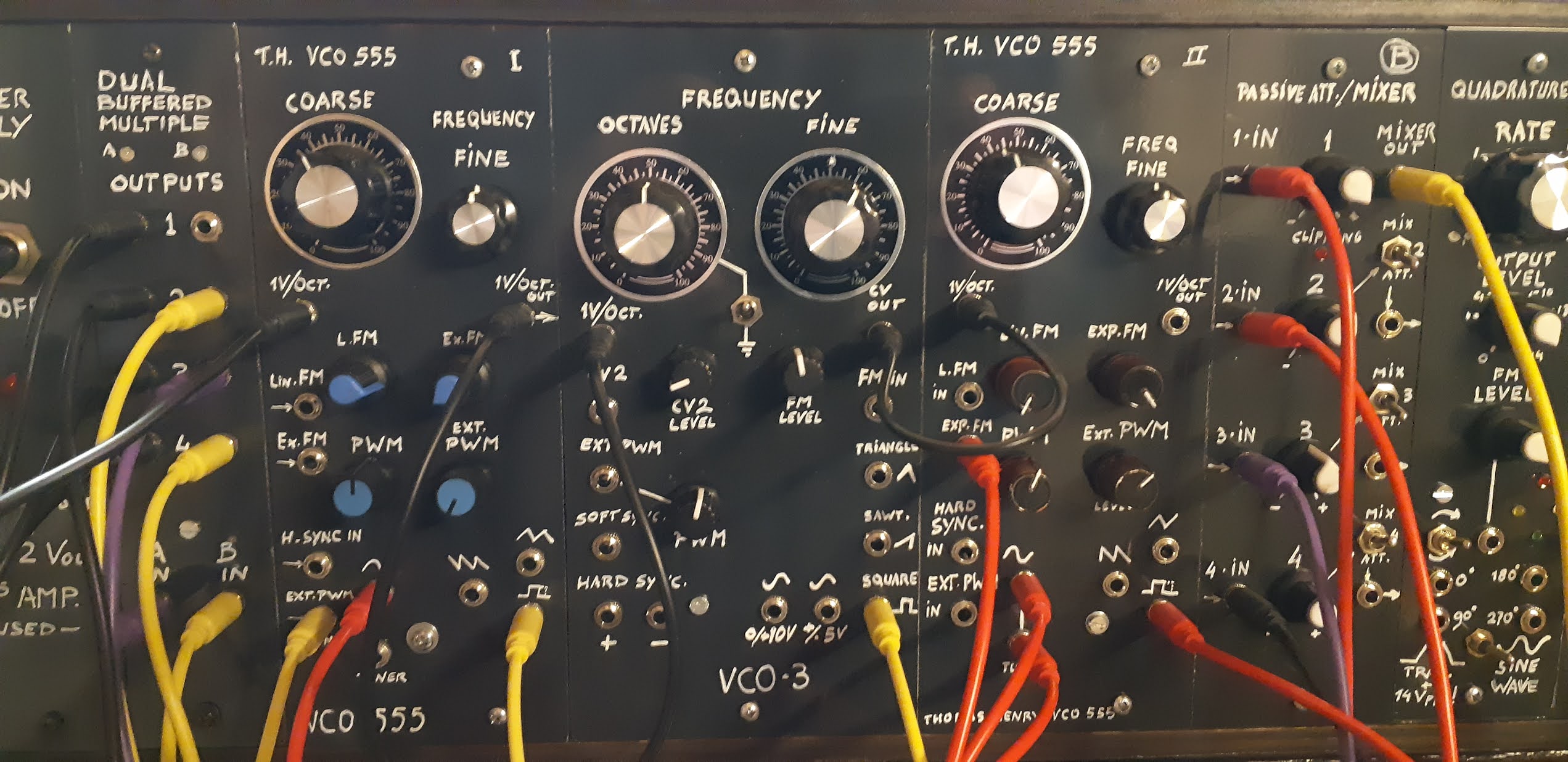 Eddy Bergman.com: Synthesizer Build part-37: THOMAS HENRY VCO-555.