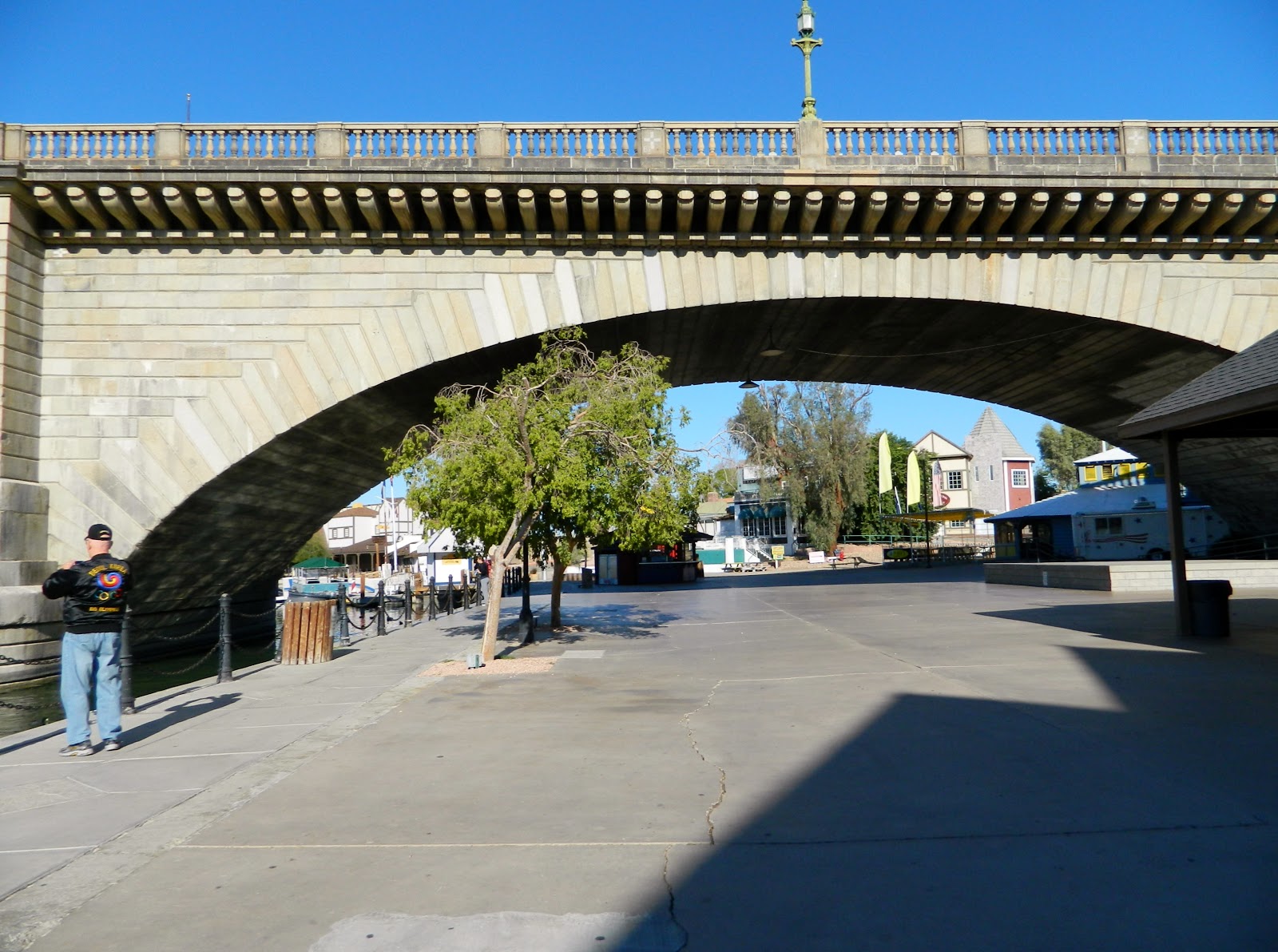 Roaming Rita: London Bridge moved from England to Arizona