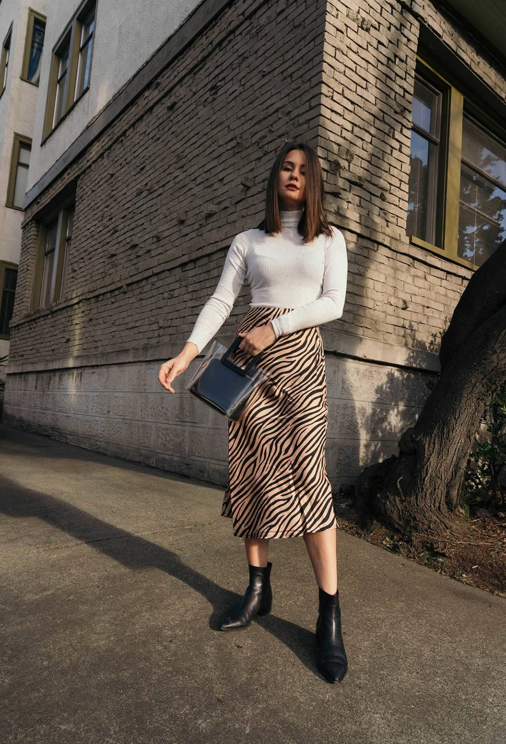 Combinação Preferida de Inverno: Suéter + Saia