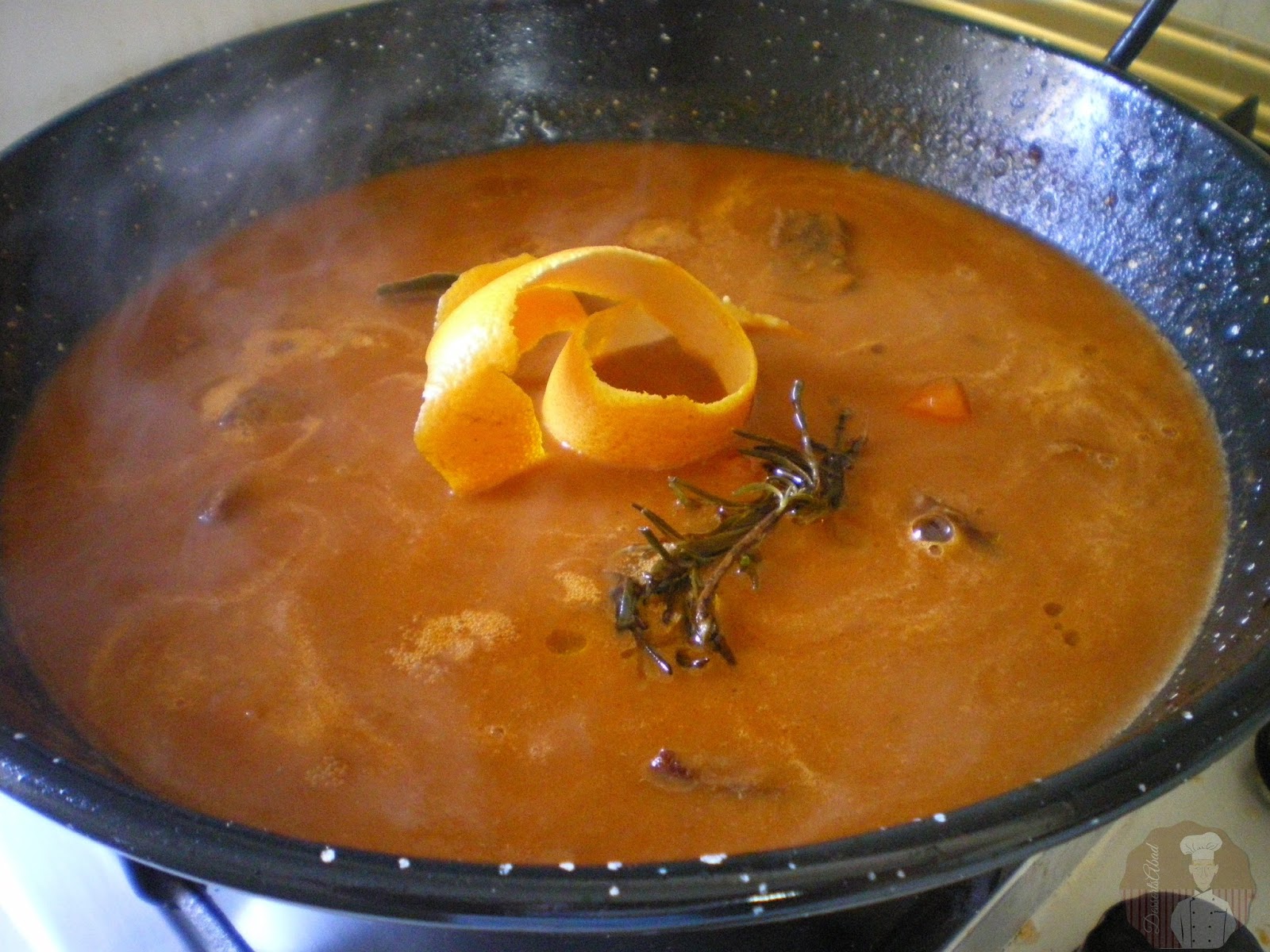 Estofado de ternera con pasta - DessertsAbad