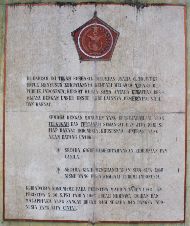 Inilah Blitar: Monumen Trisula