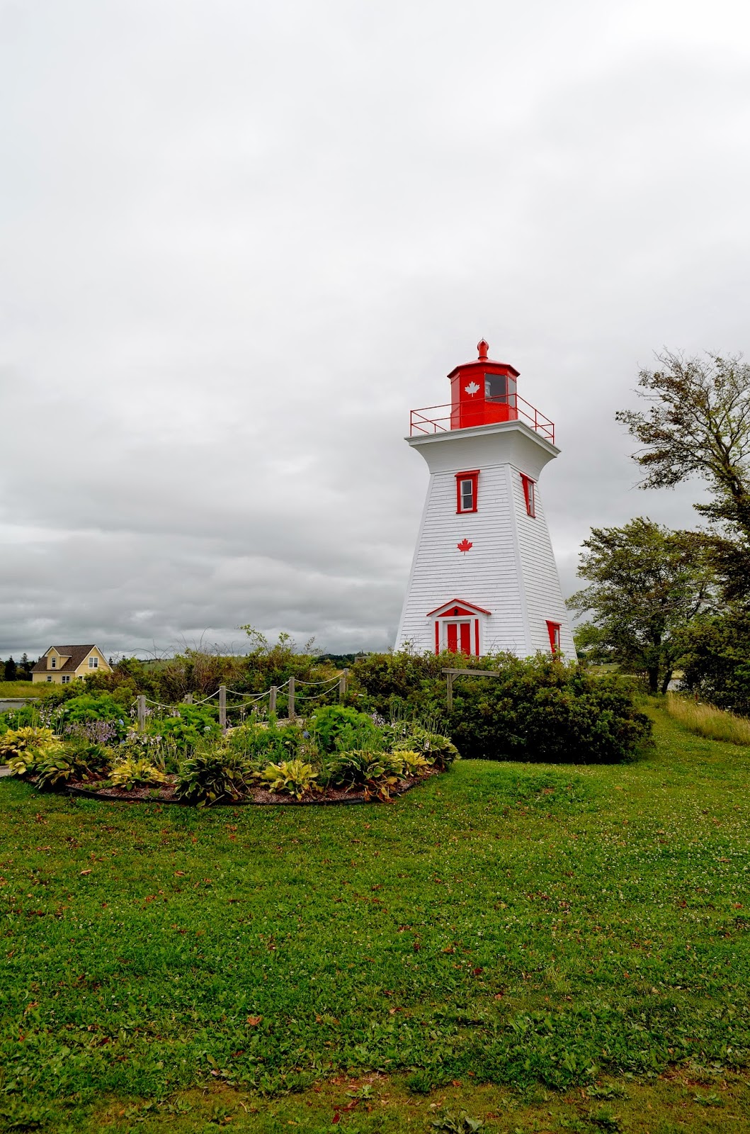 Neal's Lighthouse Blog: Leards Range Front Lighthouse, Victoria, Prince ...