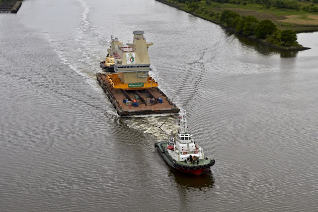 Dougie Coull Photography: (HMS) Queen Elizabeth 'Aft Island' Move