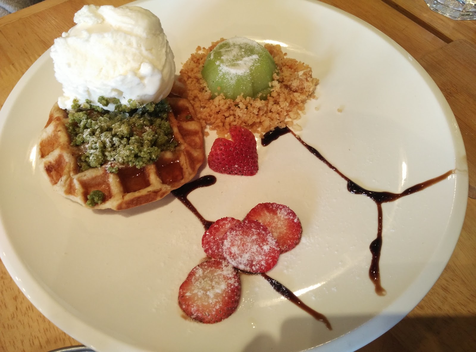 Food review: Maco Vintage @ JB ~ cool cafe with tasty mille crepe cakes ...