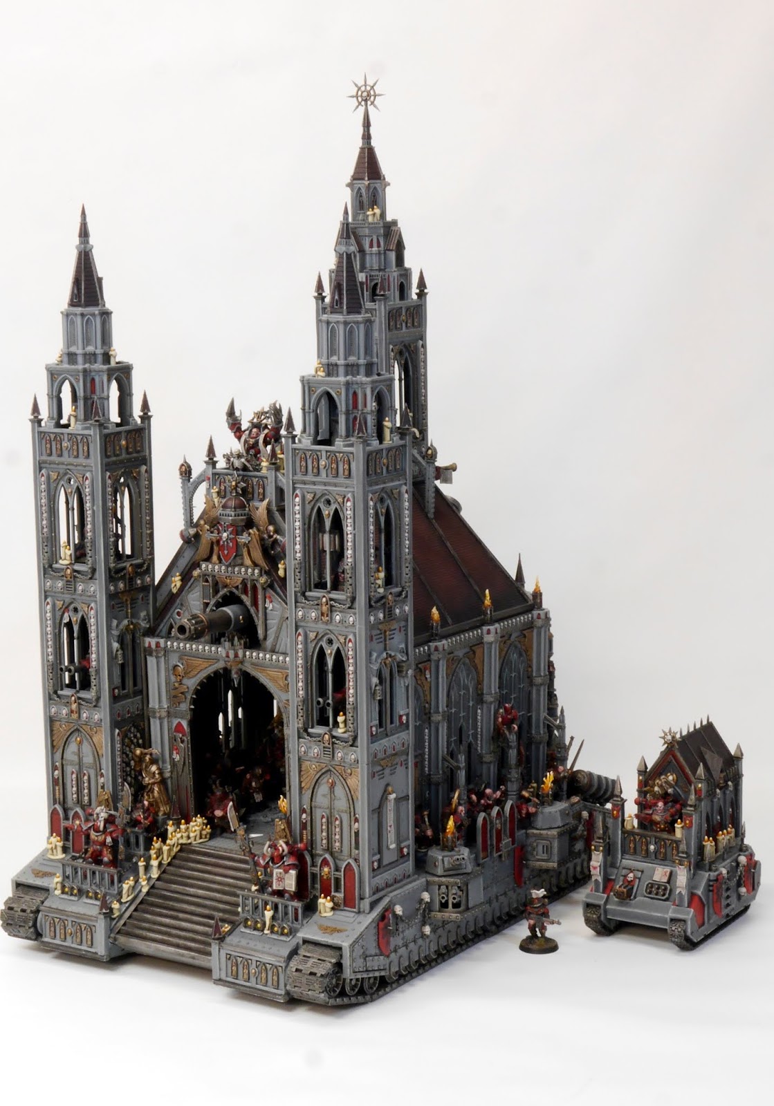 What's On Your Table: An almost Warlord Titan sized tank/church - Faeit 212