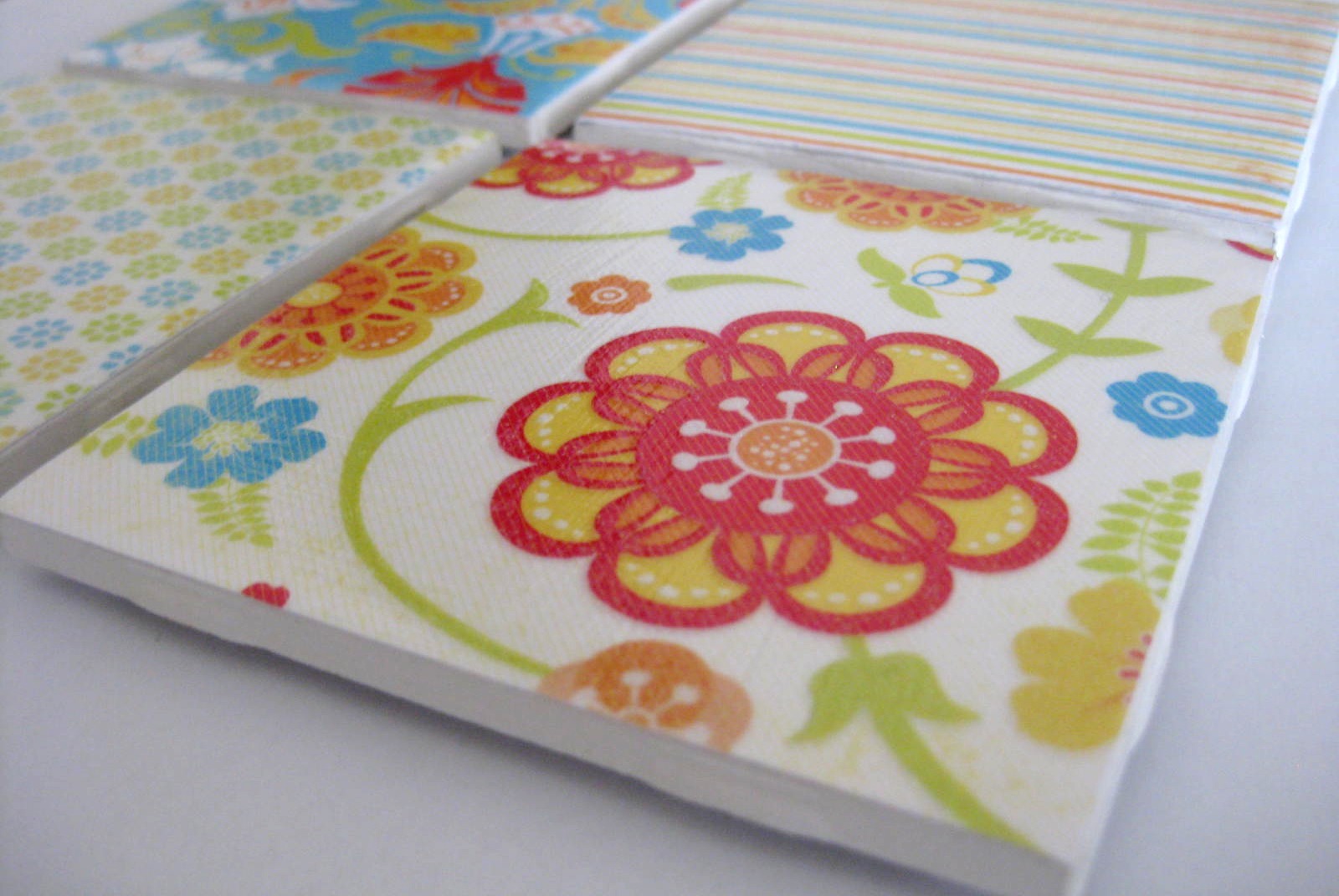 19Eighty Expressions: Mod Podge Tile Coasters