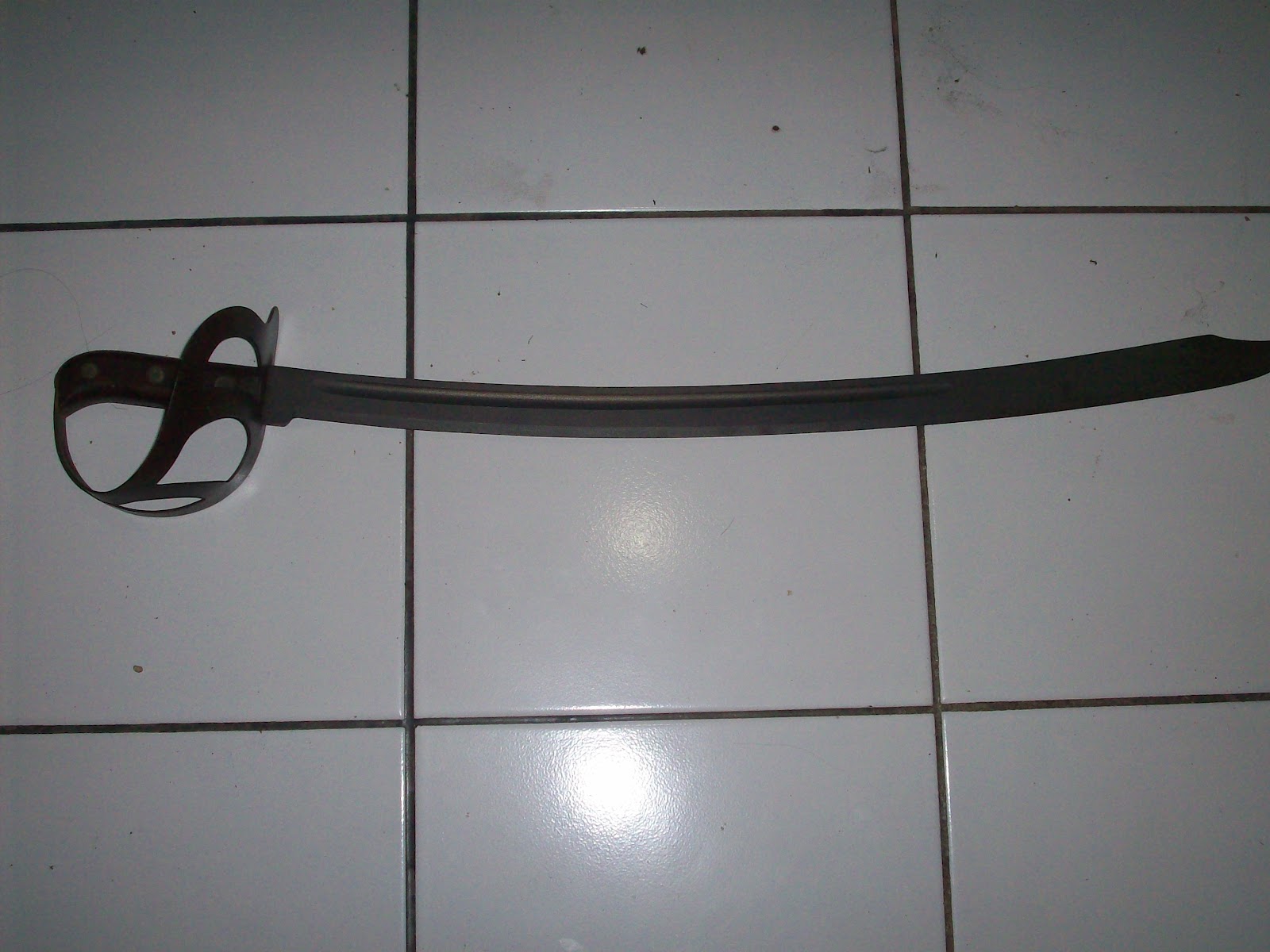 SHAFA BARANG ANTIK: KELEWANG