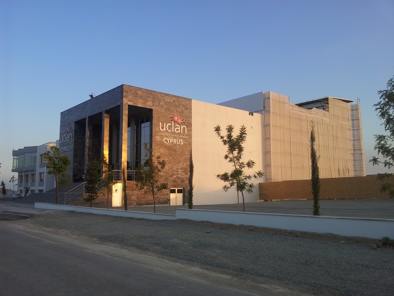 UCLan (Cyprus) | SkyscraperCity