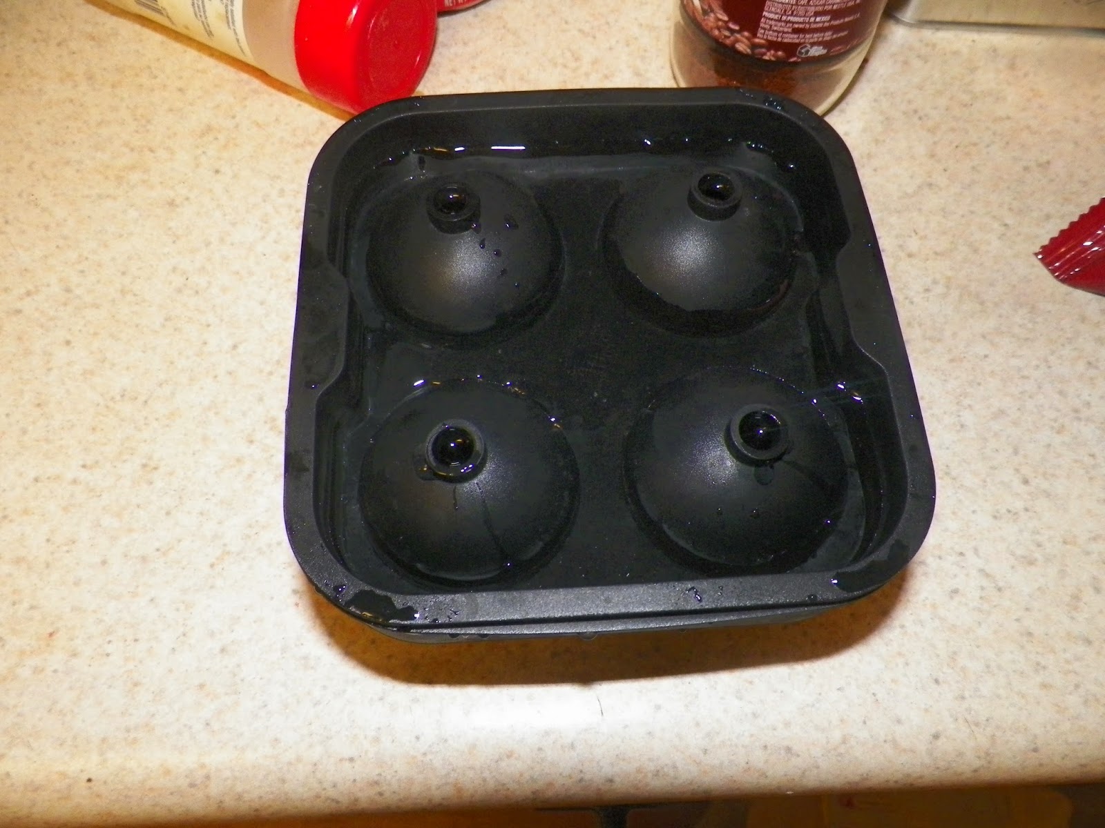 mygreatfinds: Silicone Ice Ball Tray Maker By i2 Gear Review