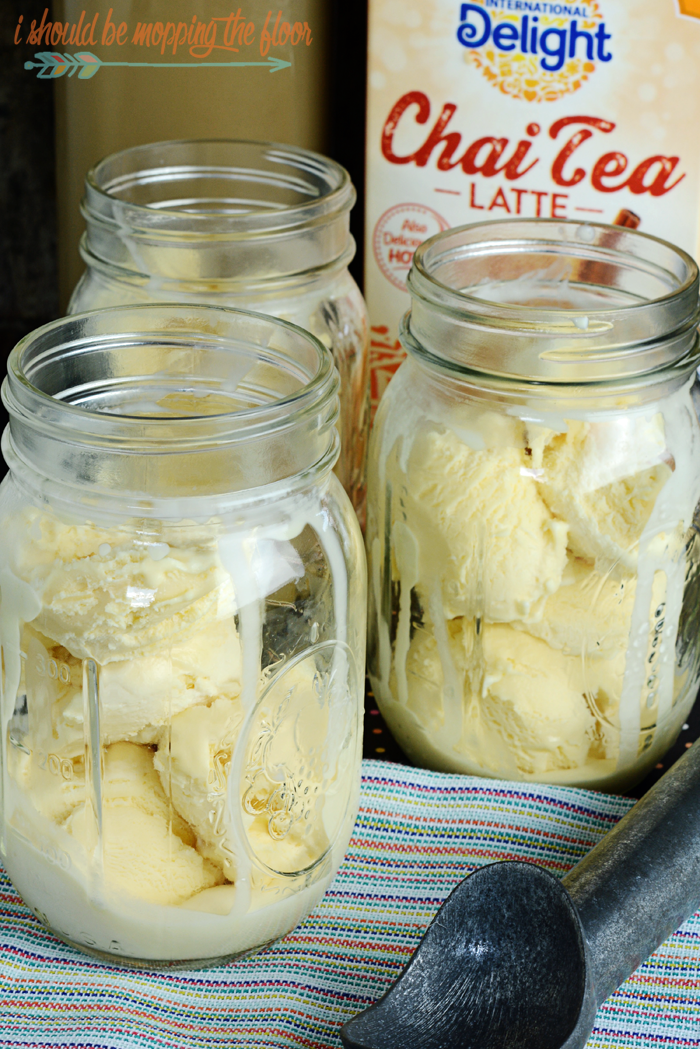 Caramel Chai Tea Latte Cream Cola Floats | i should be mopping the floor