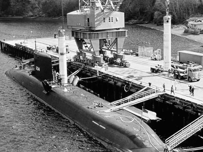 Оружие массового поражения: Баллистическая ракета для подводных лодок ...